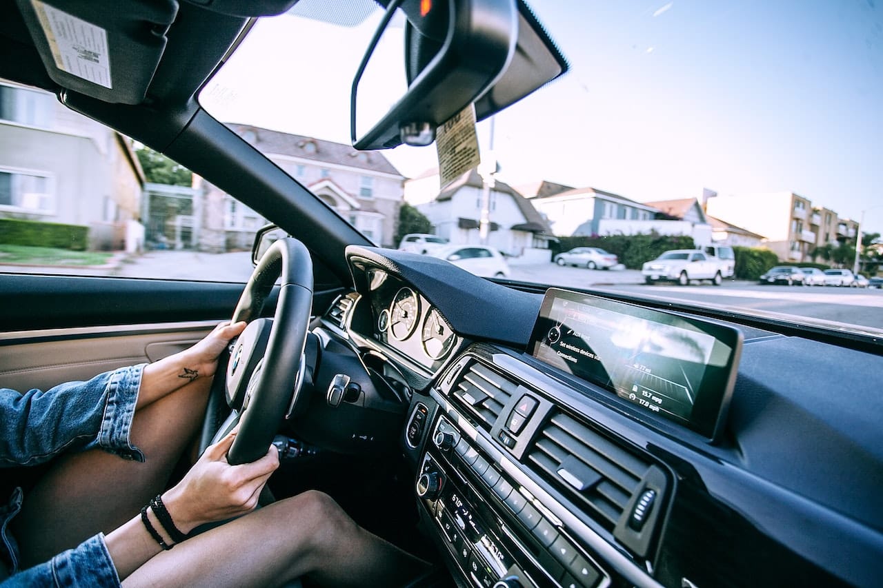 What Is In-Car Commerce? - Lengow Blog